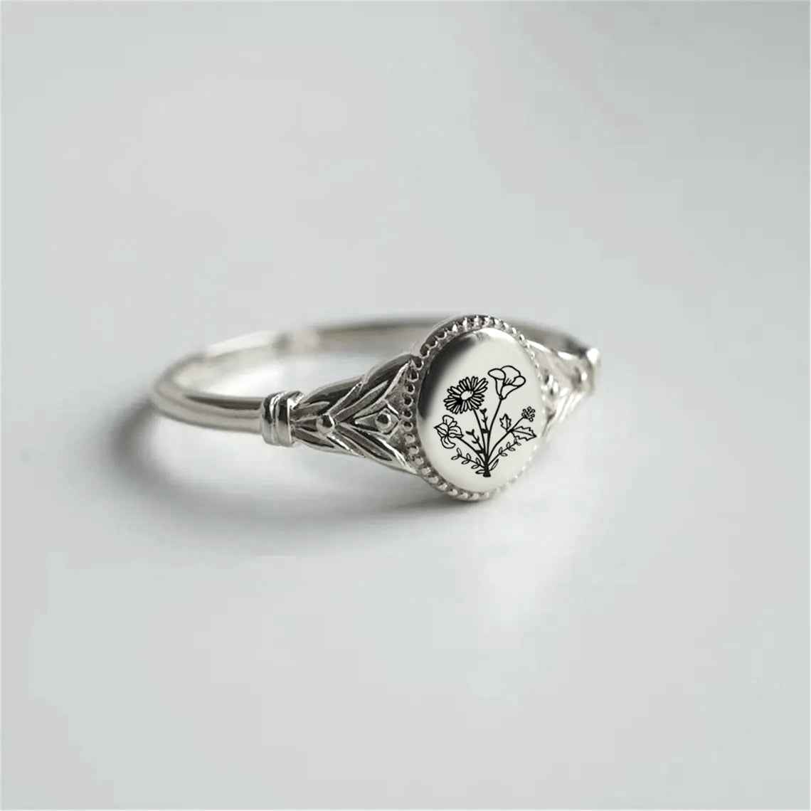 Sterling Silver Personalized Birth Flower Ring– romanticwork